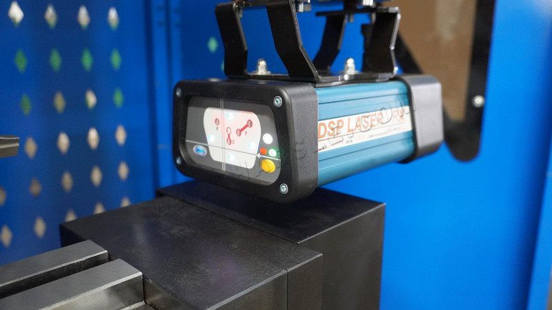 How to Operate a CNC Press Brake - HARSLE