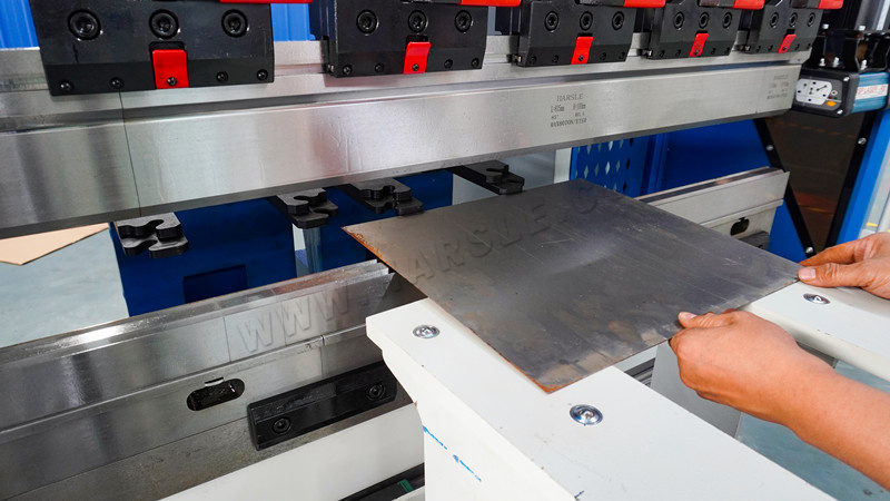 How to Adjust The Press Brake Backgauge - HARSLE